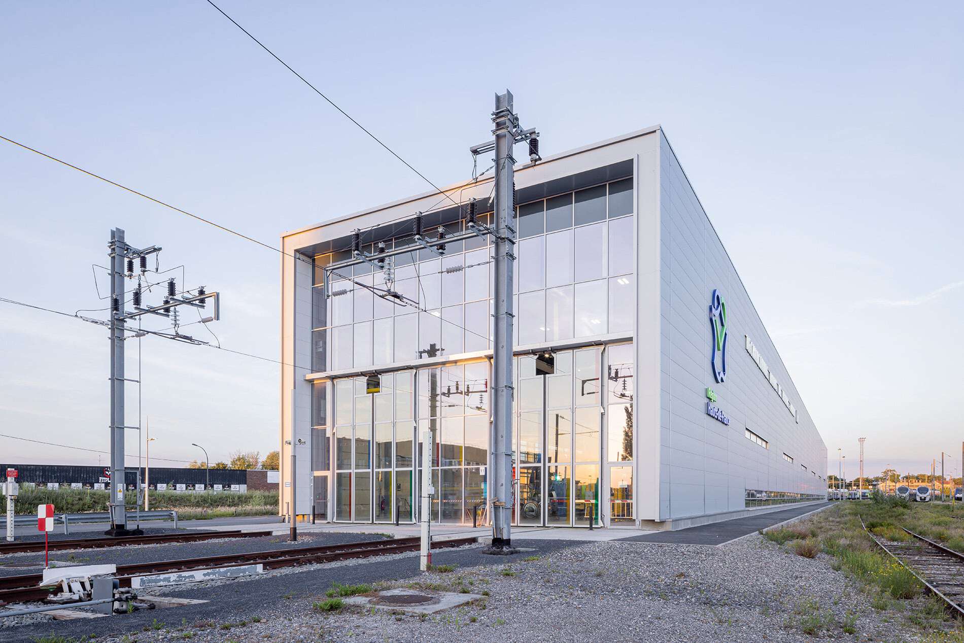 Atelier de maintenance des trains SNCF - Hexagon